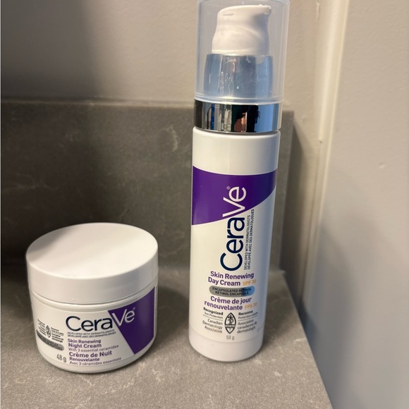 CeraVe | Bath & Body | Cerave Skin Renewing Day Cream With Purple And ...